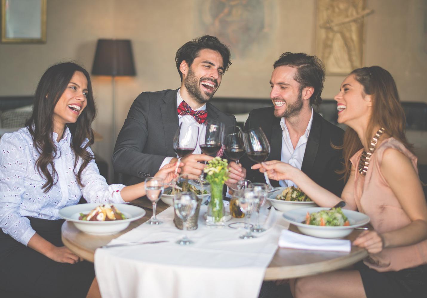 Side-by-side in a libertine club | Diary of a French PUA